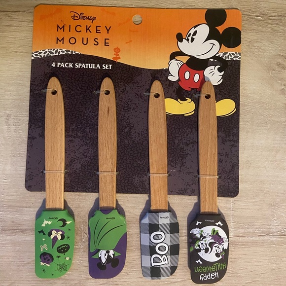Disney | Kitchen | Disney Mickey Mouse Halloween 4 Pack Spatula Set ...